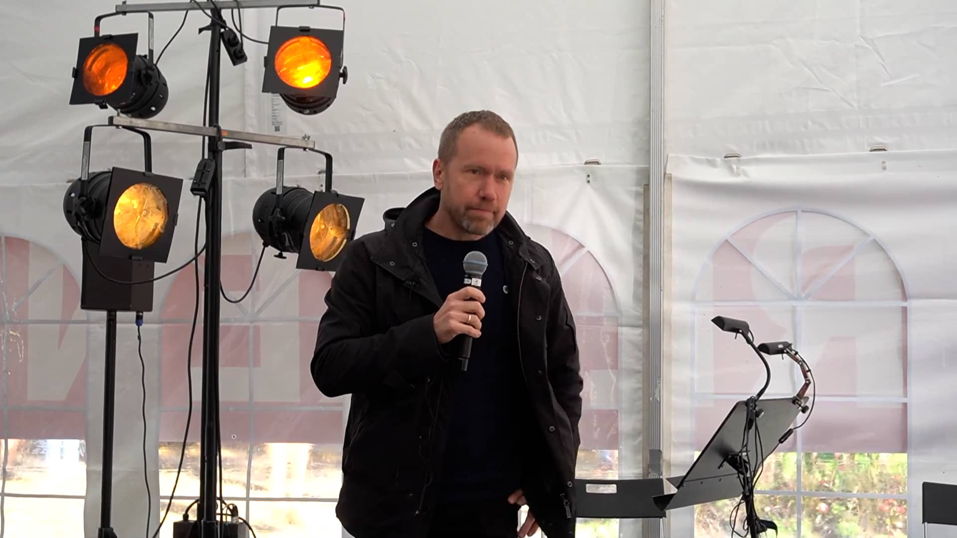 Jonas Bals om boka STREIK!.mp4 on Vimeo