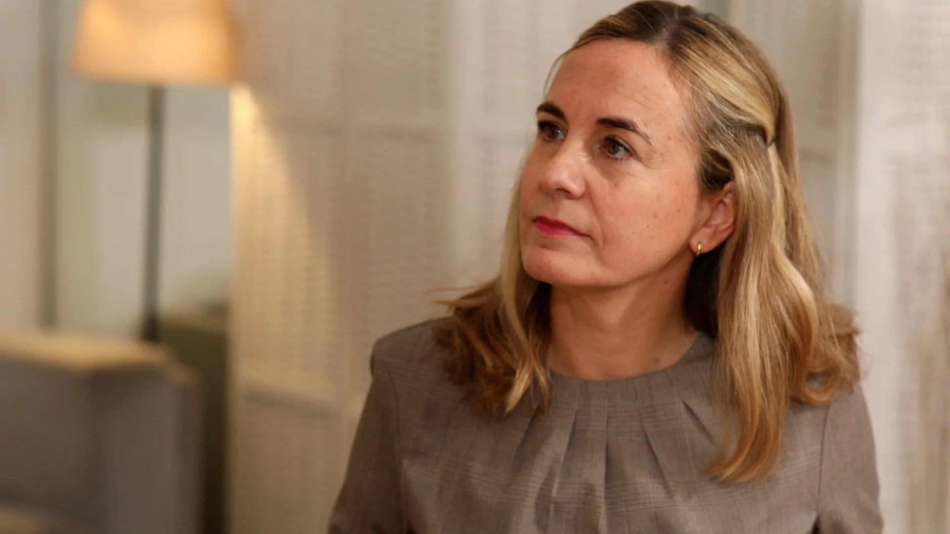 House of Cards - María de Oliva & Clara Contreras on Vimeo