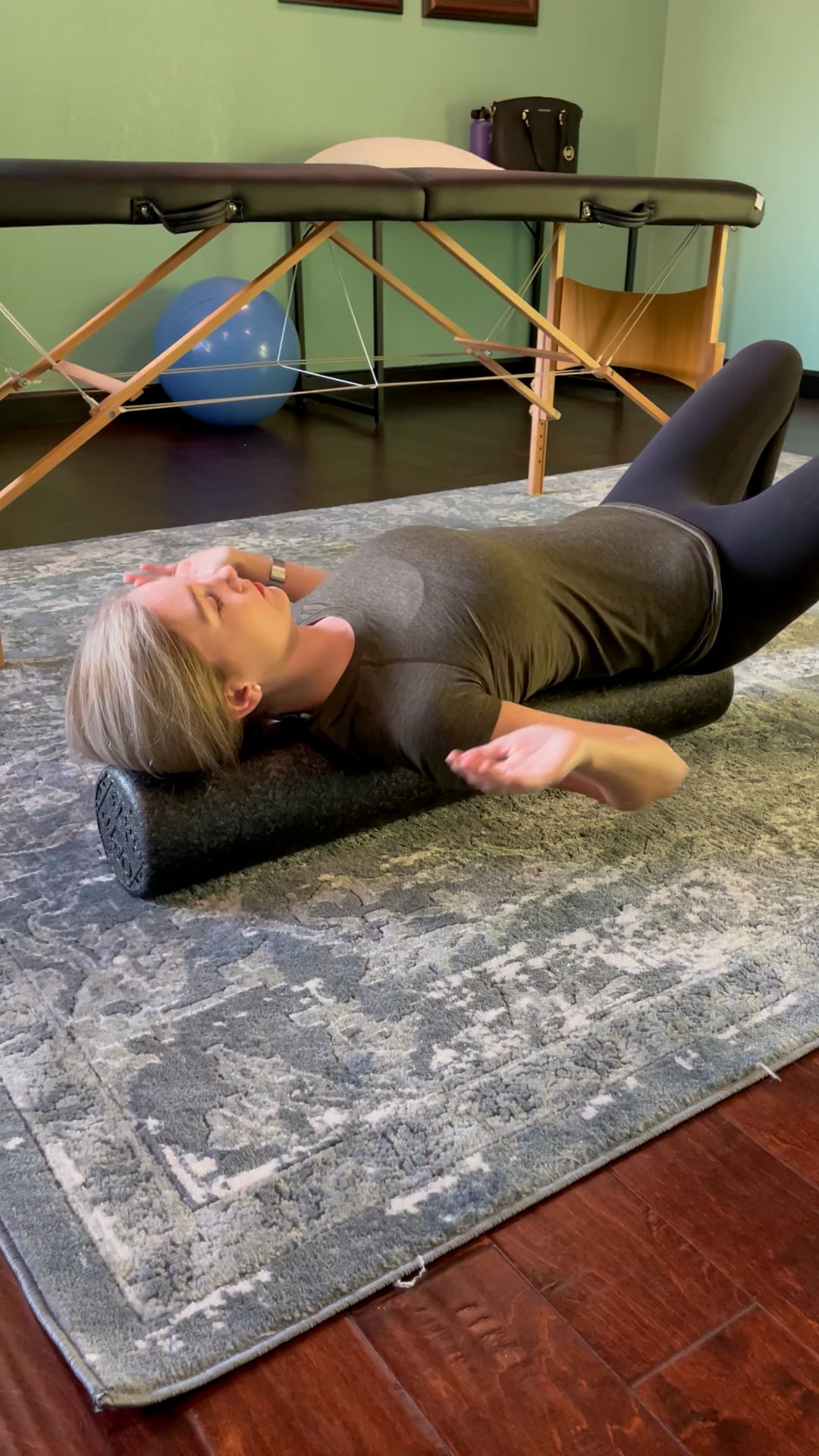 Supine Angels on Foam Roll on Vimeo