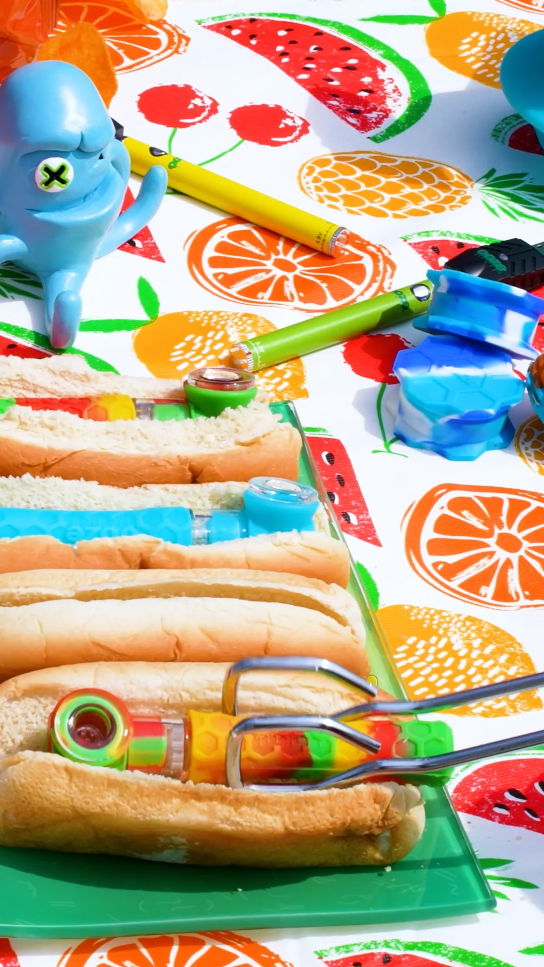 Ooze Piper: Hot Dog on Vimeo