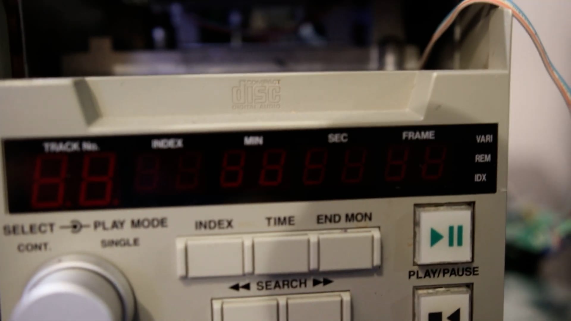 Cat SL1 Tube preamp kits on Vimeo