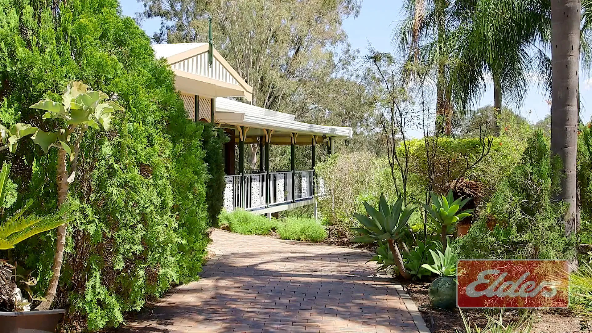 70-134 Crest Road, South Maclean on Vimeo