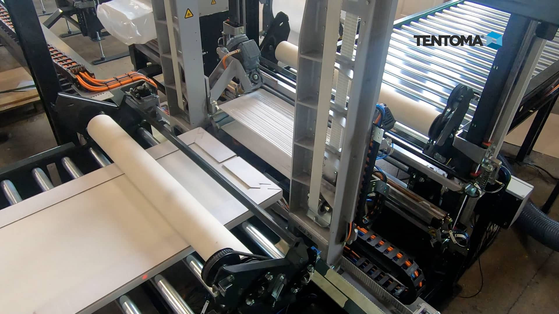 Packaging of doors - 100% waterproof on Vimeo