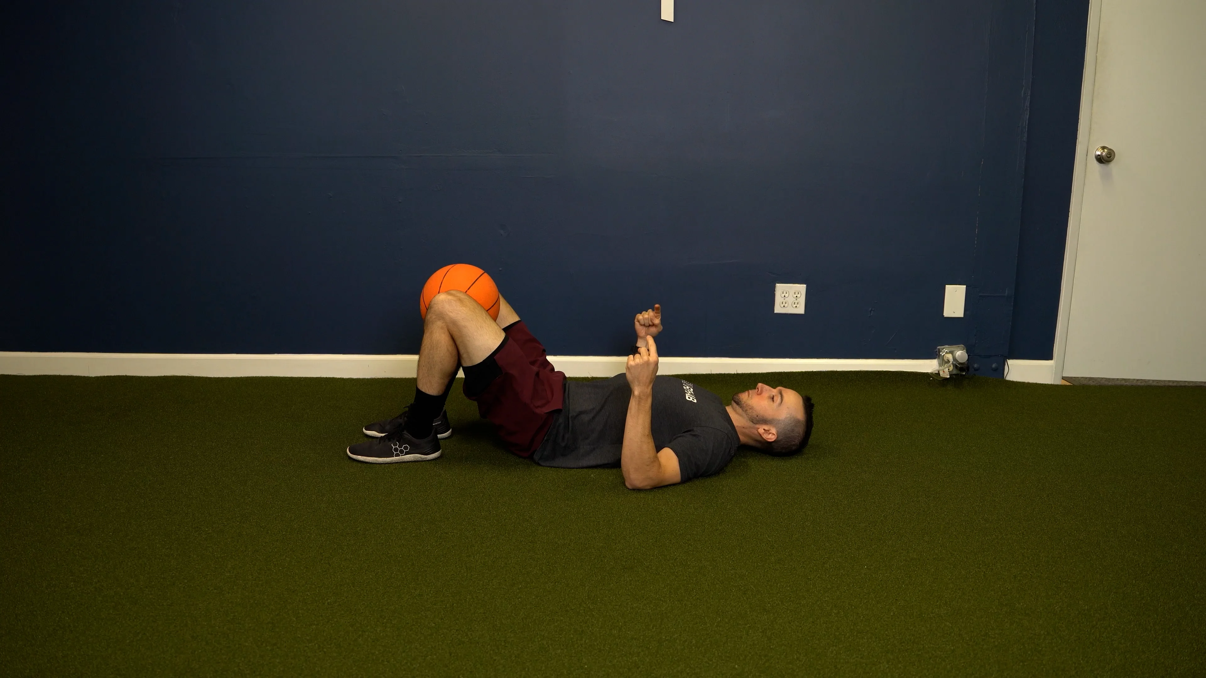 Ball Squeeze Between Knees (Demo)