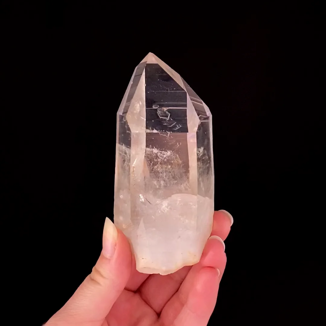 Quartz (SUPERB quality crystal) (ex Chet Lemanski Collection) on Vimeo