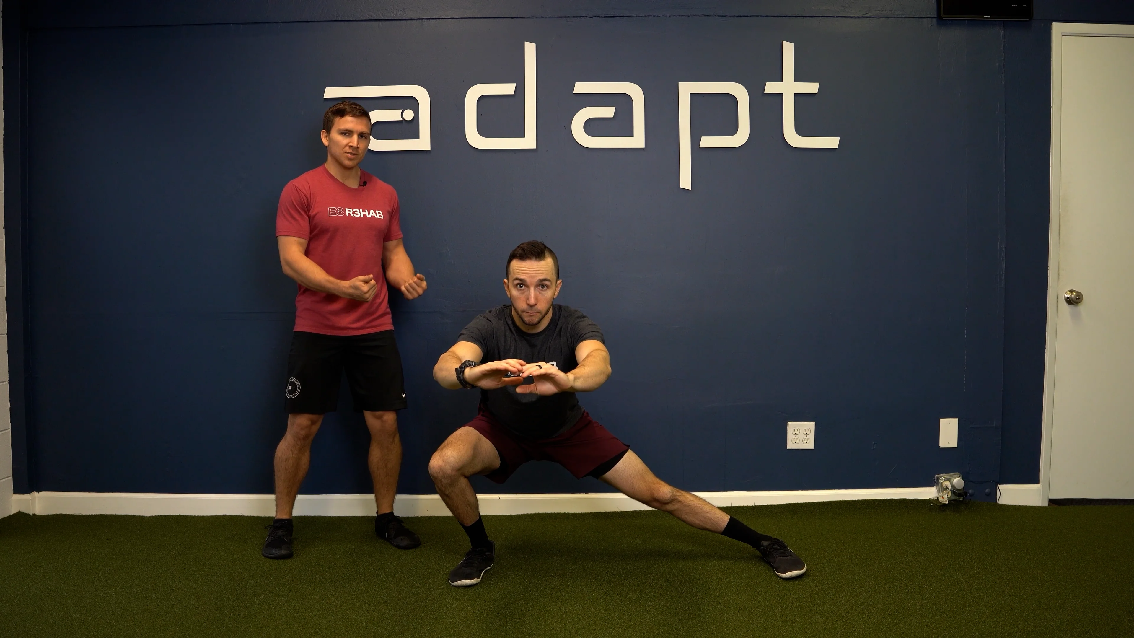 Lateral Squat (Tutorial)