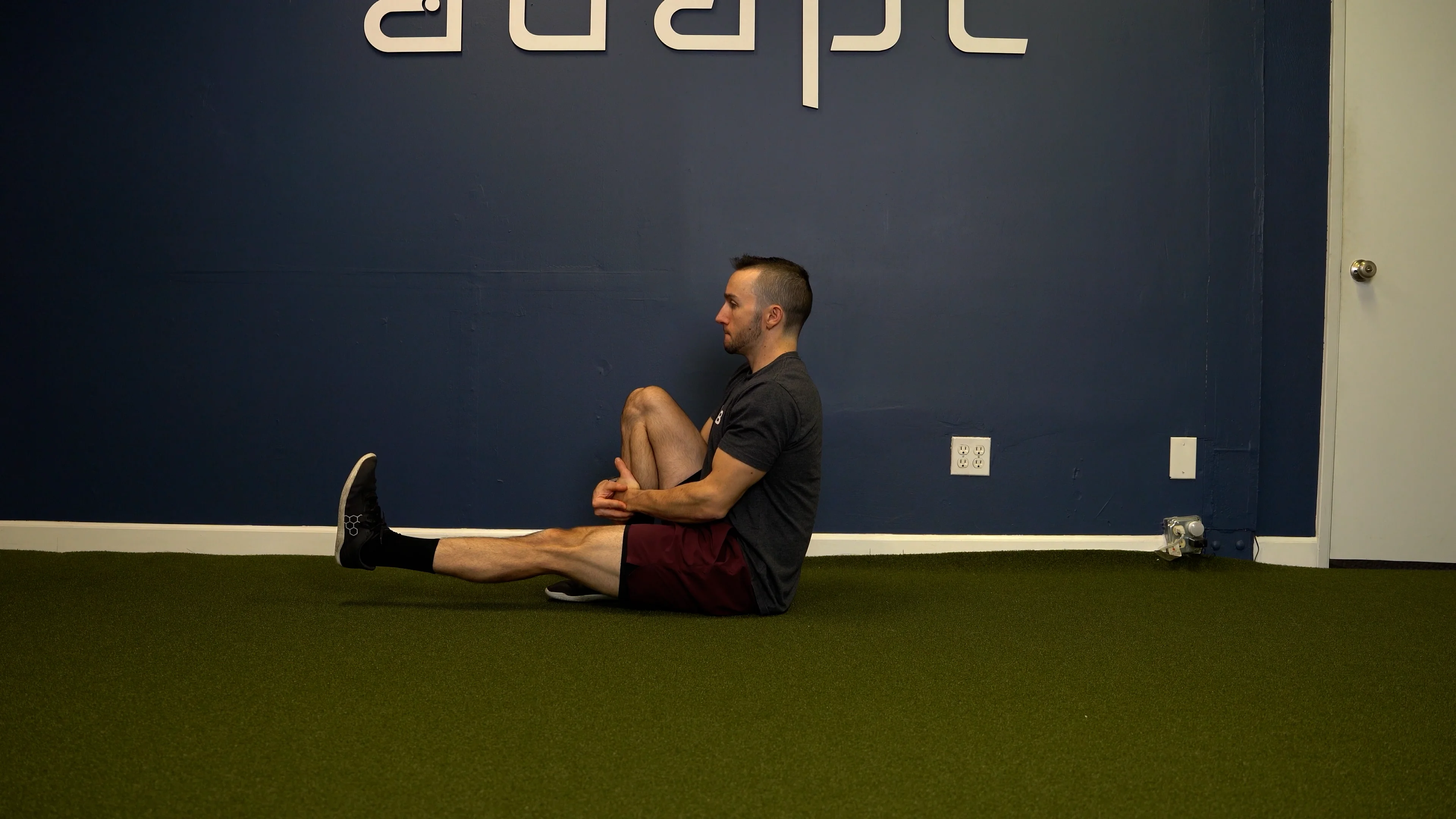 Seated Straight Leg Raise (Demo)