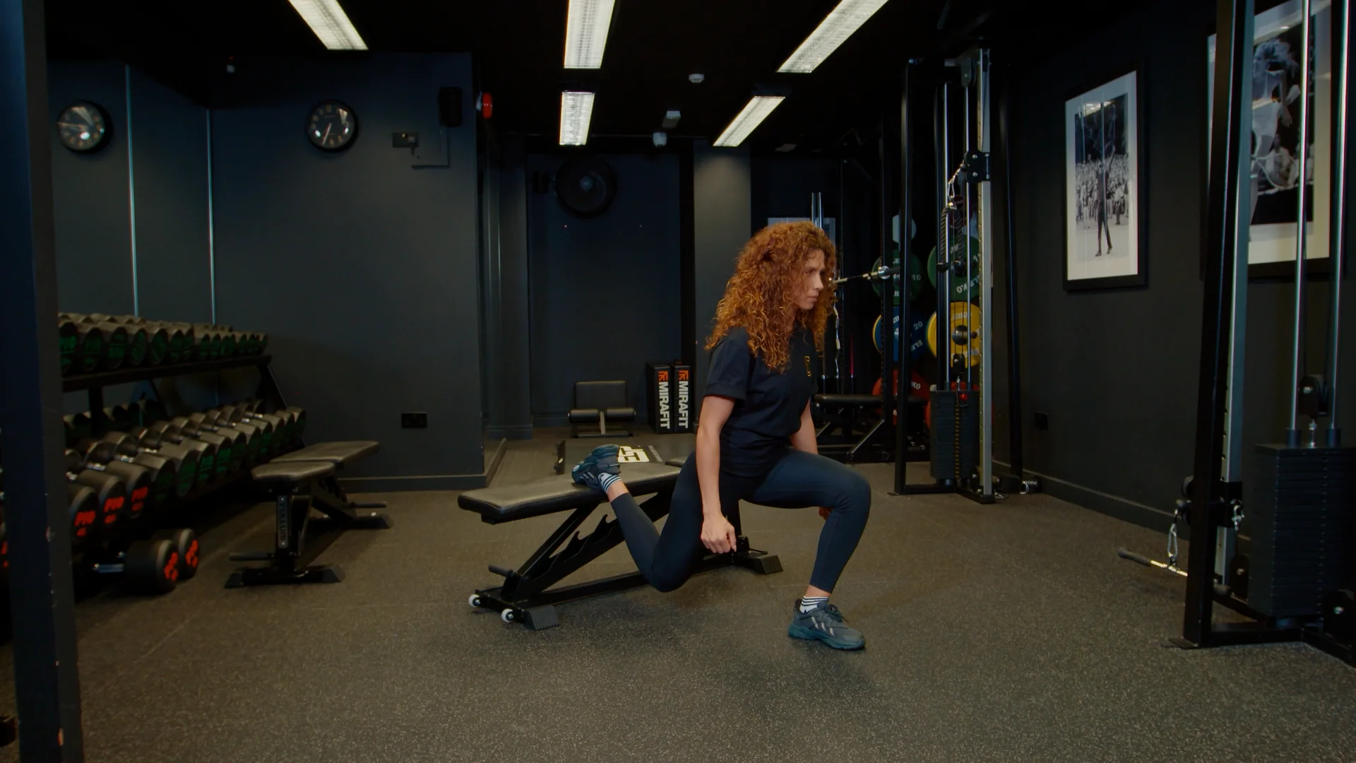 Bodyweight Bulgarian Split Squats on Vimeo