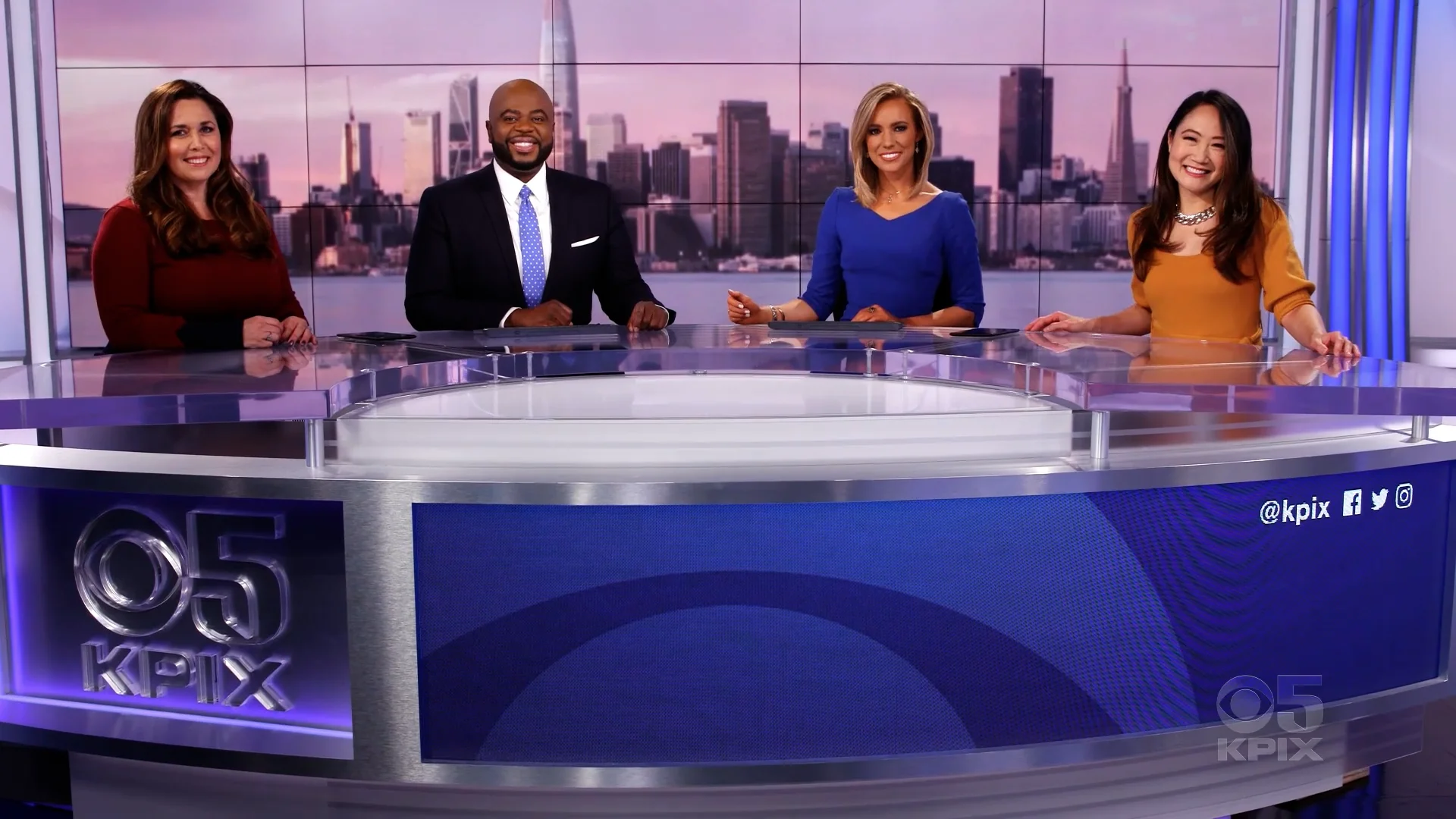 KPIX MORNING TEAM WKDYS_30 on Vimeo