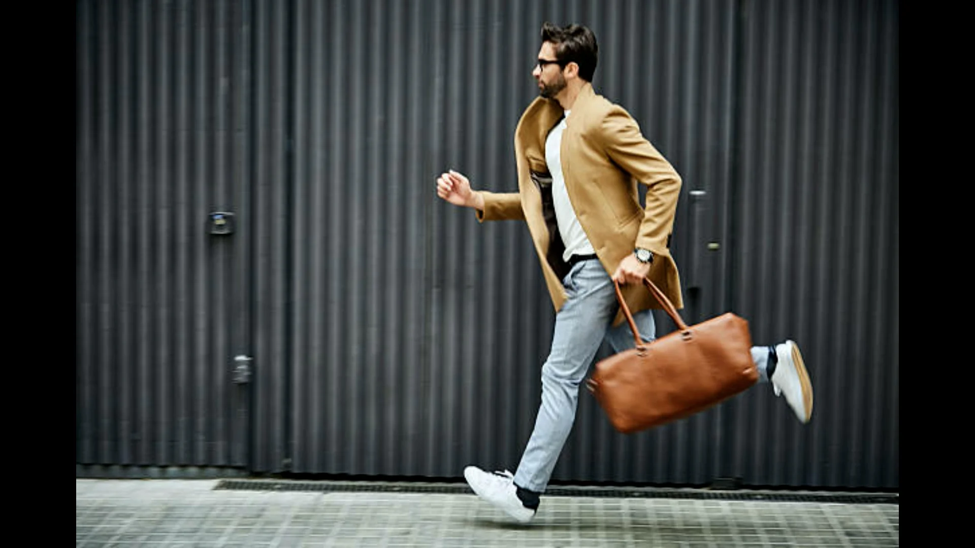 A2-03 Present Continuous on Vimeo