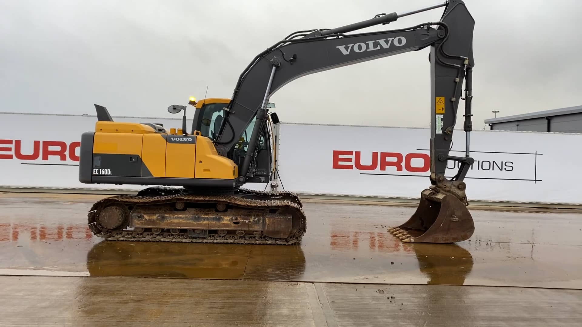 LOT # 2371 -- 2015 Volvo EC160DL - Leeds December 2021 on Vimeo