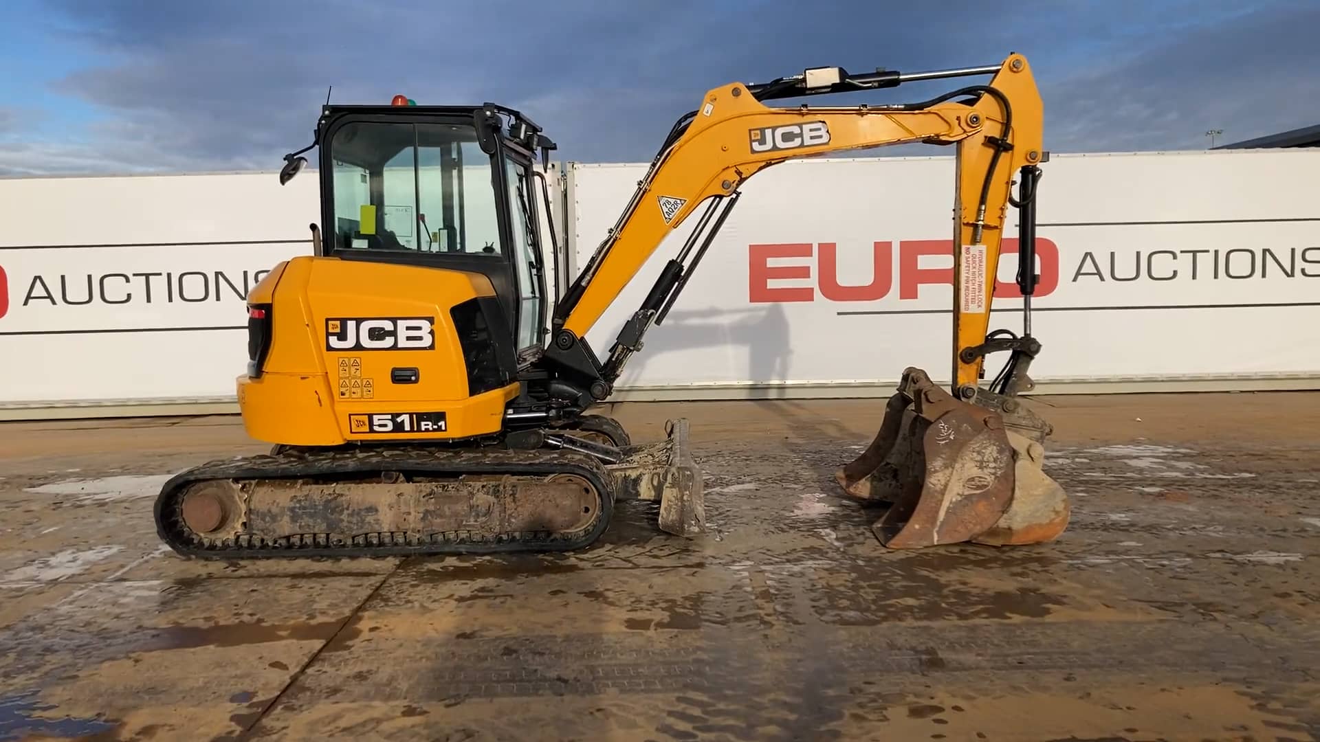 LOT # 1304 -- 2017 JCB 51R-1 - Leeds - 1st, 2nd, 3rd & 4th December ...
