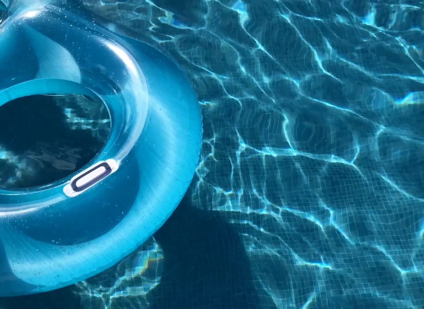 pool@gettyimages-1027052564@396x289 on Vimeo