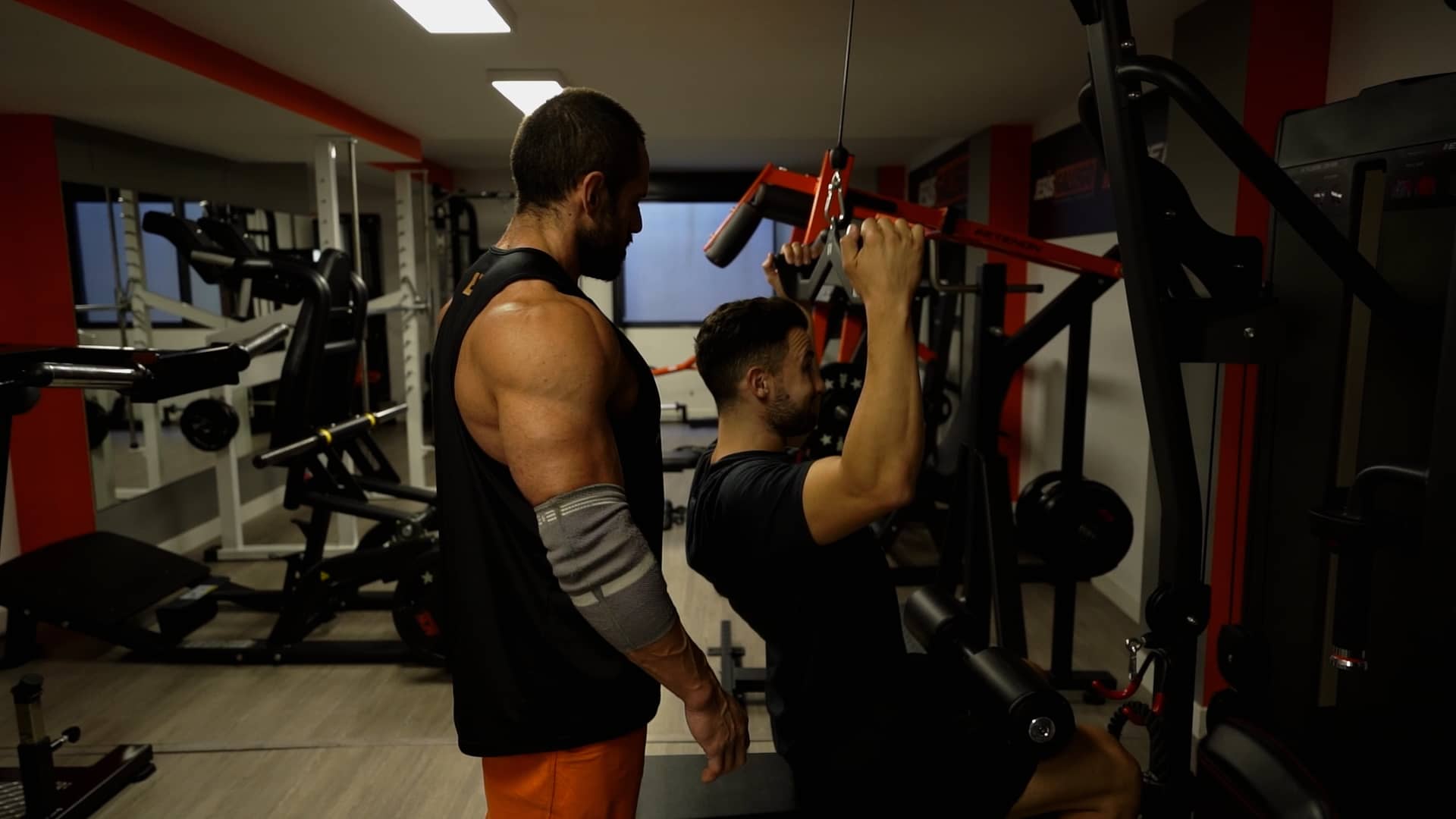 17. Jalón al pecho agarre abierto (TRYON) on Vimeo