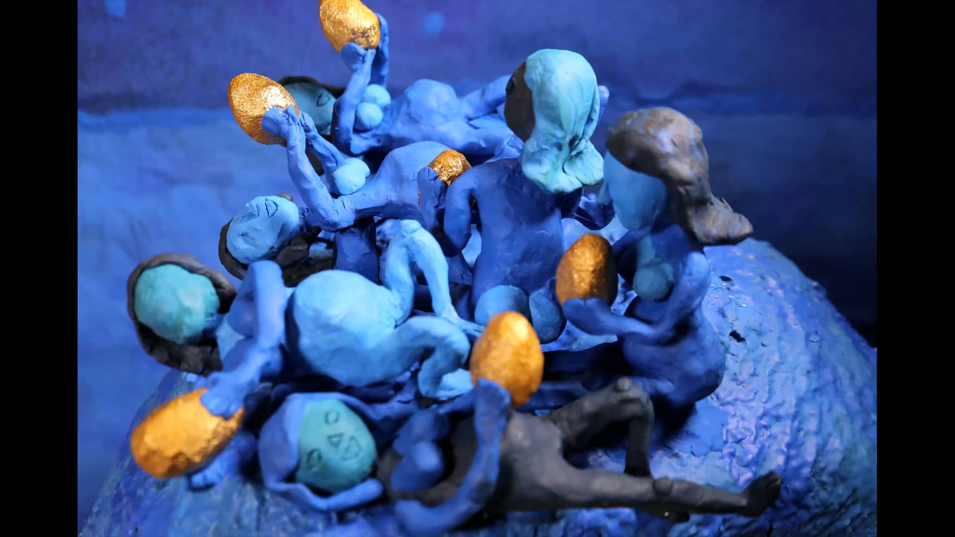 Fertile Blue Snippet, claymation:CGI on Vimeo