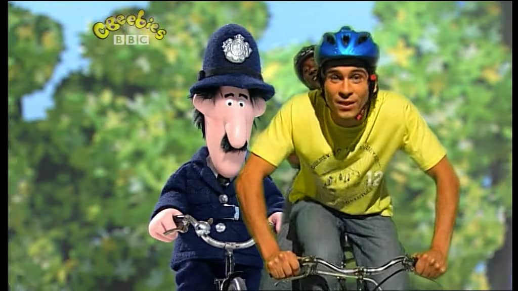CBEEBIES Smarteenies Letter B.mp4 on Vimeo