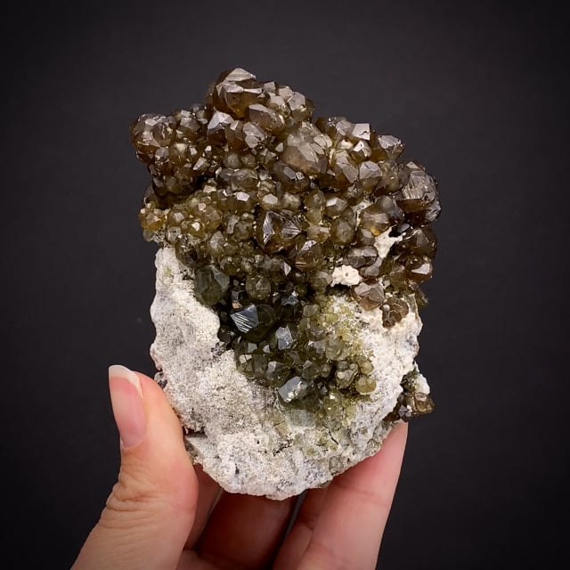 Andradite var. Topazolite - SM21-222 - Antetezambato Demantoid ...