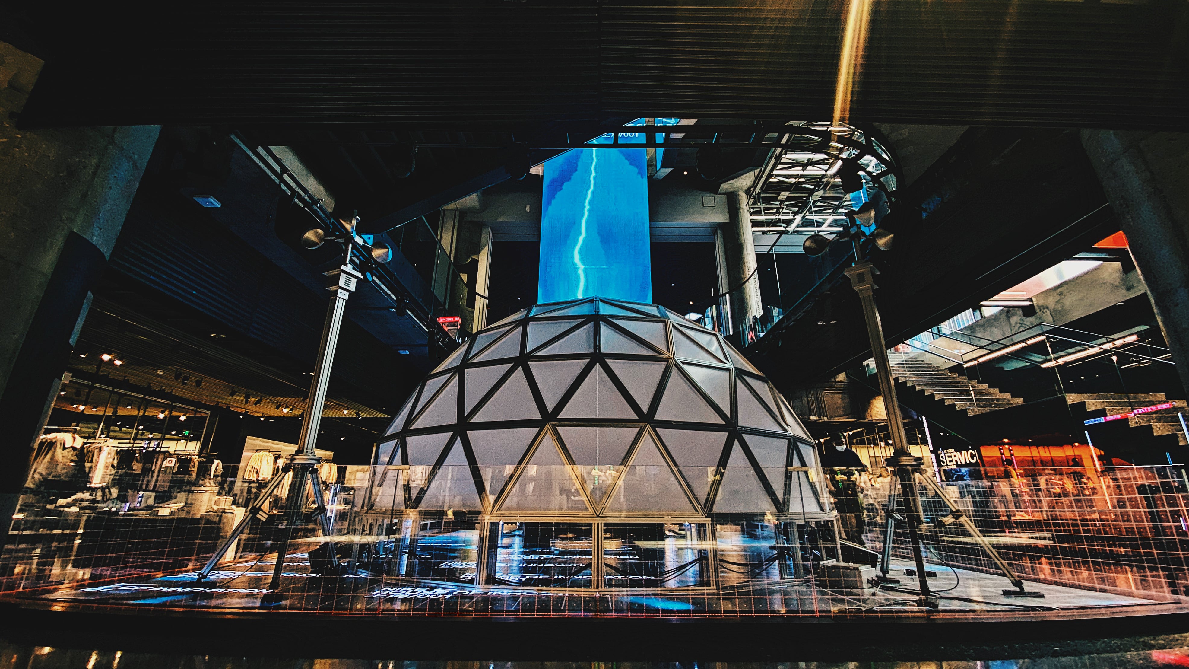 NIKE ACG IMMERSIVE DOME EXPERIENCE on Vimeo
