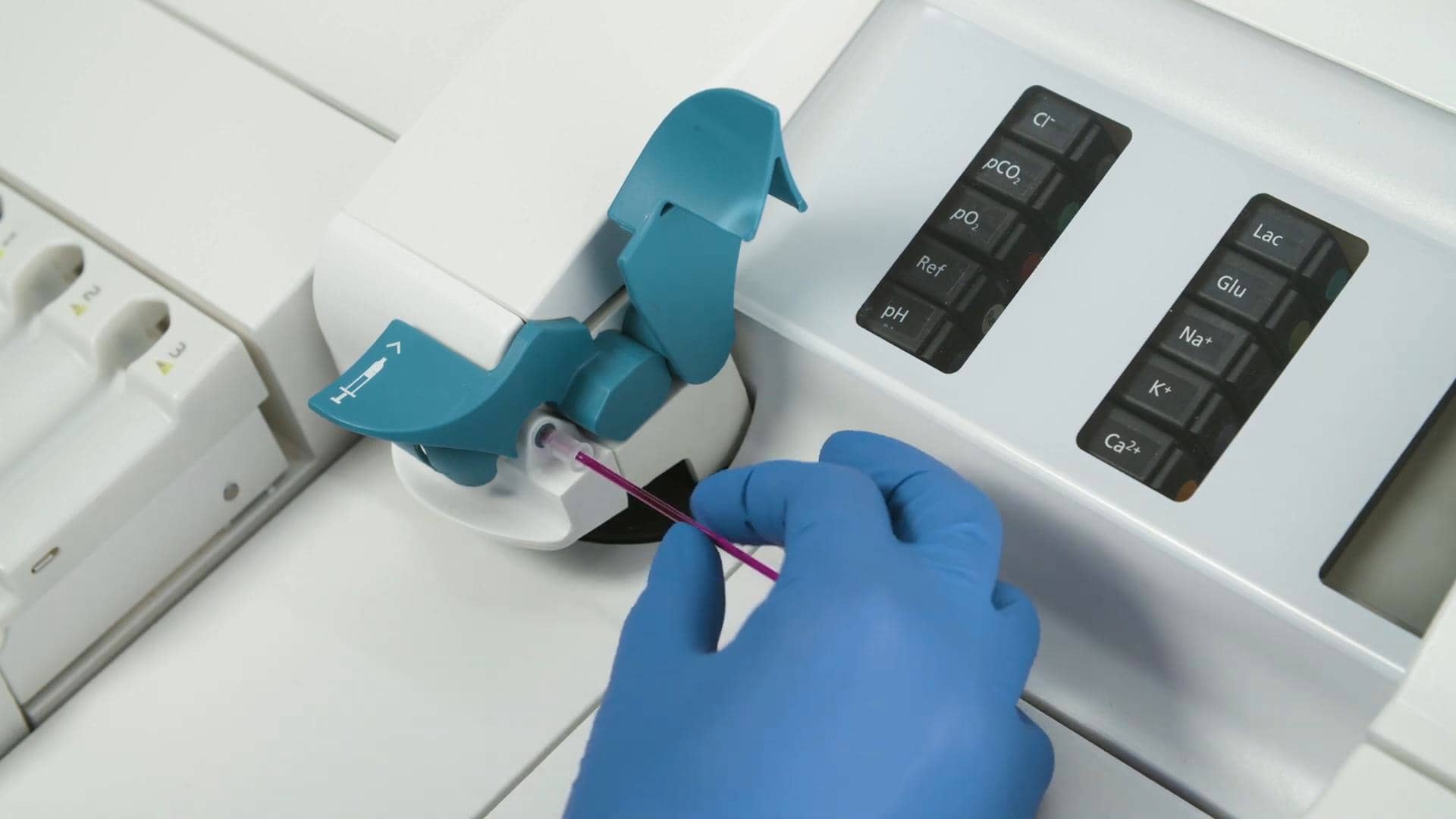 Radiometer ABL800 FLEX - Sampling with Capillary Tubes on Vimeo