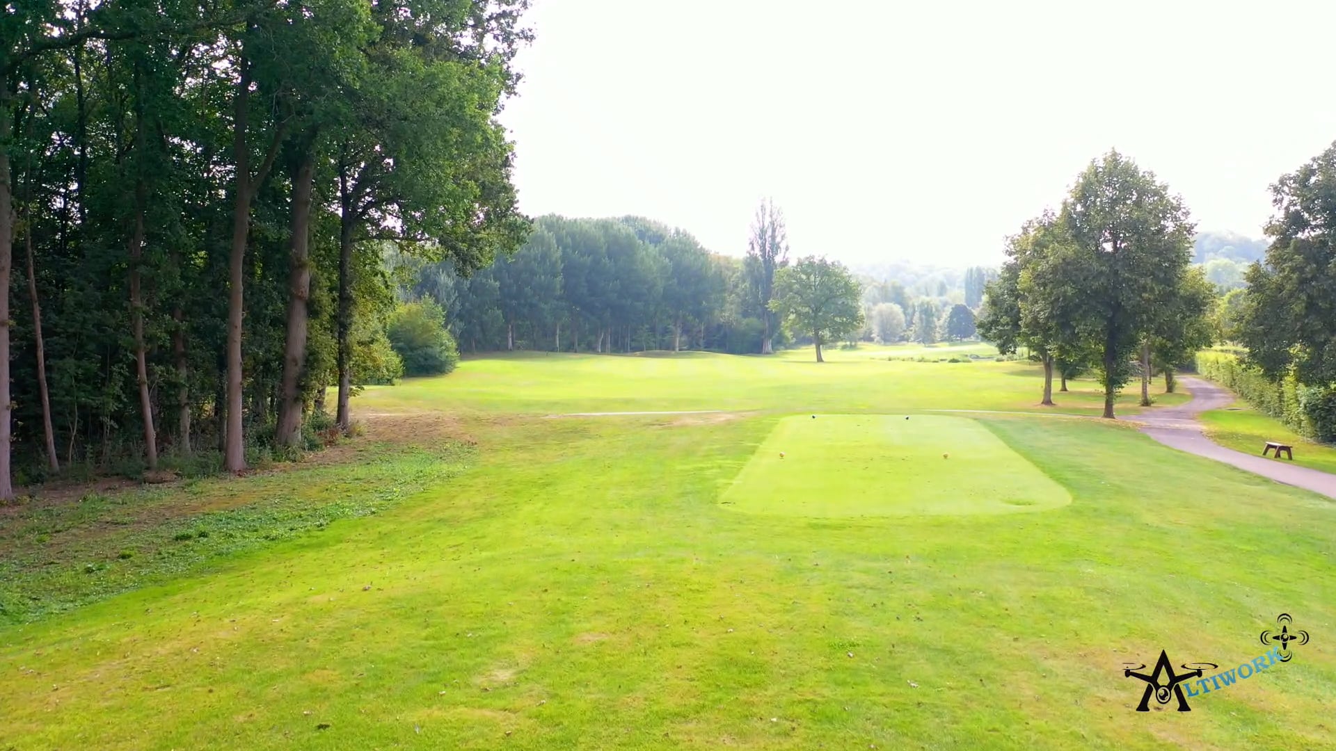 Trou n°10 - Golf de l'Isle Adam on Vimeo