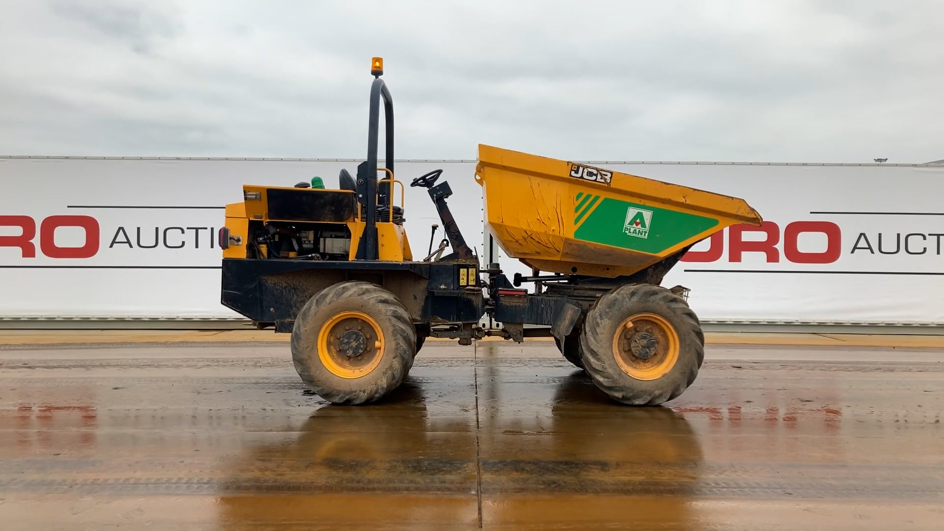 2015 JCB 6TST 6 Ton Swivel Skip Dumper- Leeds January 22 on Vimeo