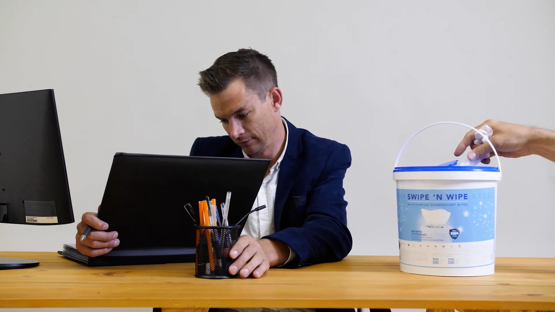 CHEMIRAD.COM - Swipe N' Wipe - Multi-purpose disinfecting wipes in big ...