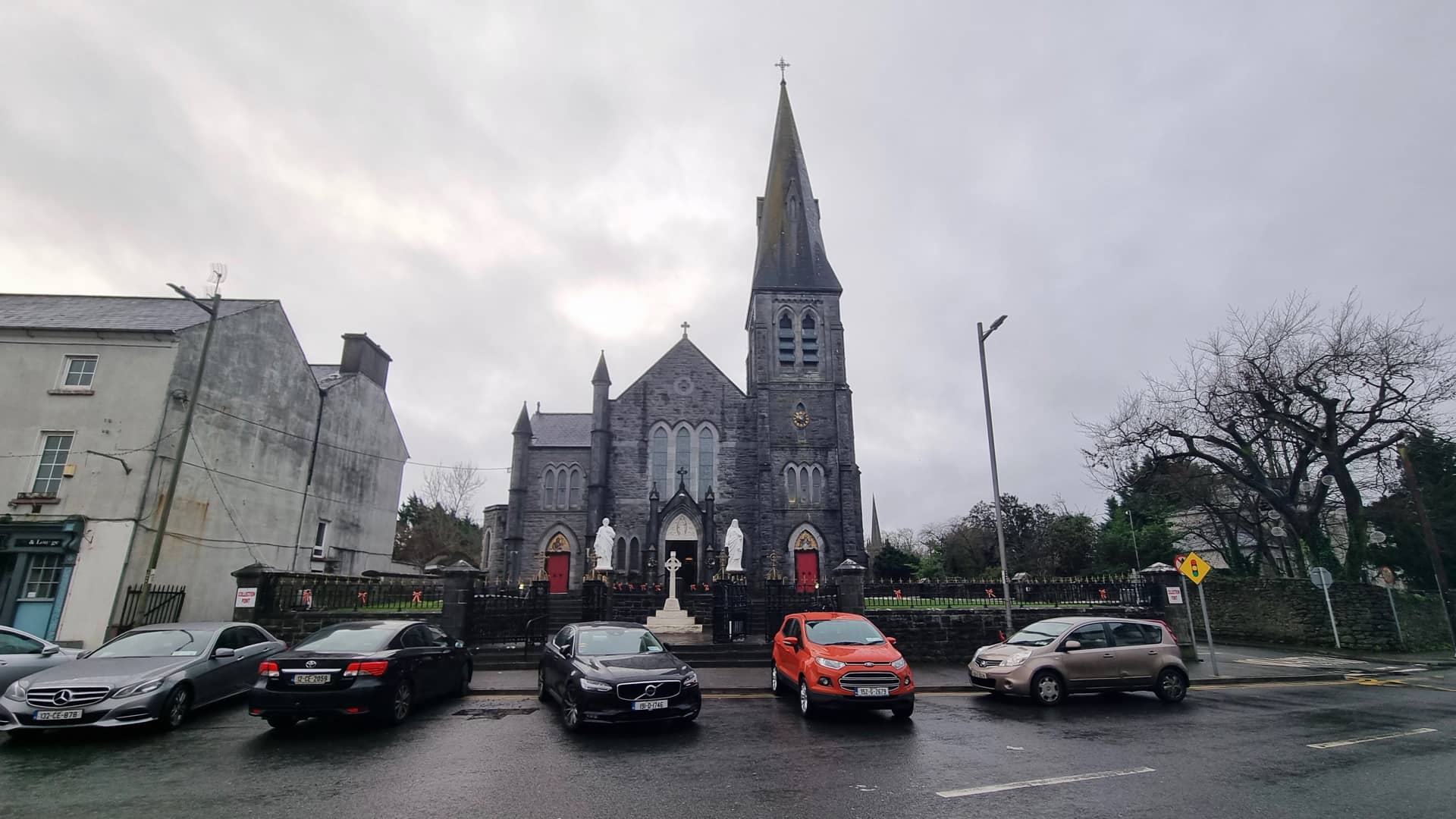Christmas Day Mass in St Colman's Church Gort on Vimeo