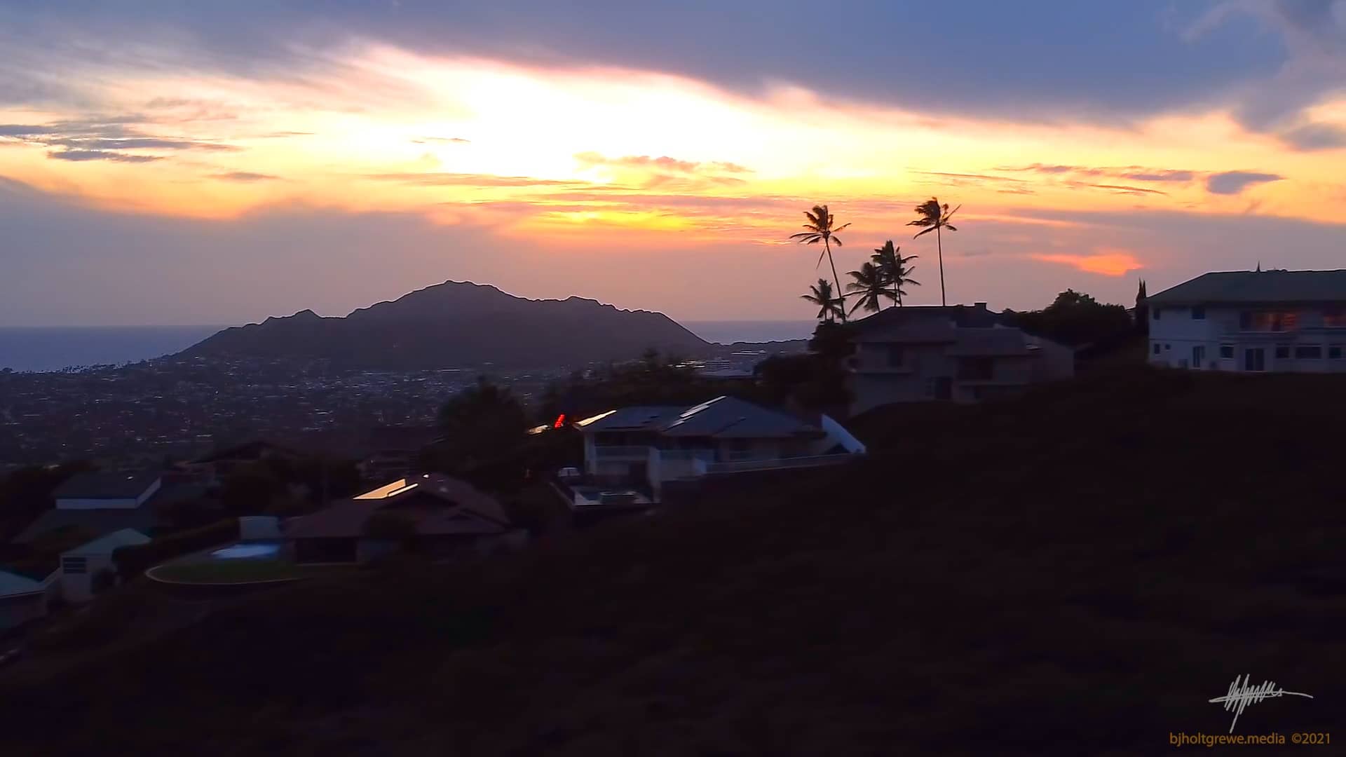 Diamond Head Sunset on Vimeo
