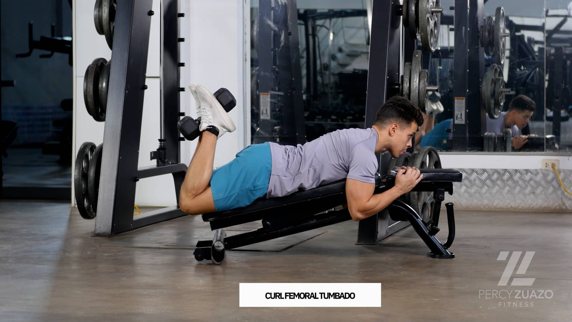 Curl Femoral Echado (mancuernas) on Vimeo