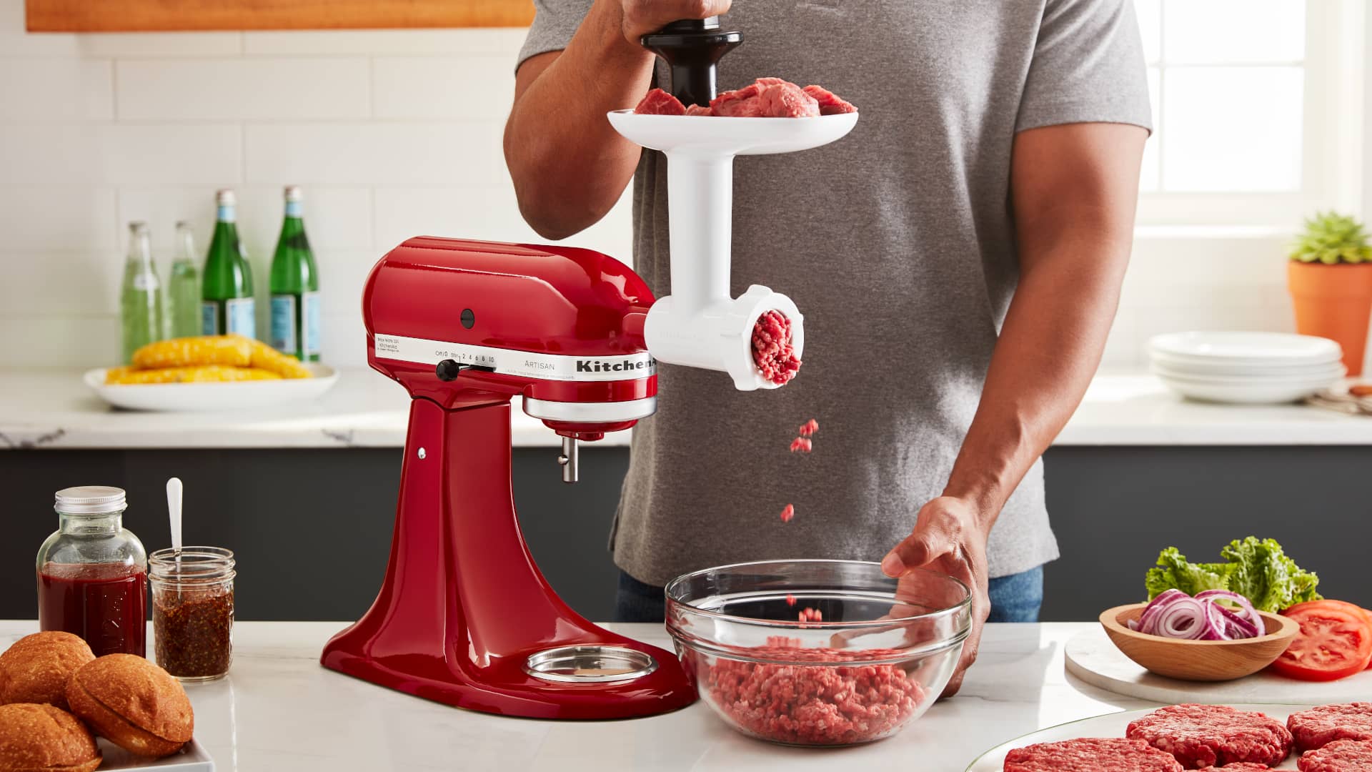 (5KSMFGA) Maszynka do mięsa z tworzywa KitchenAid on Vimeo
