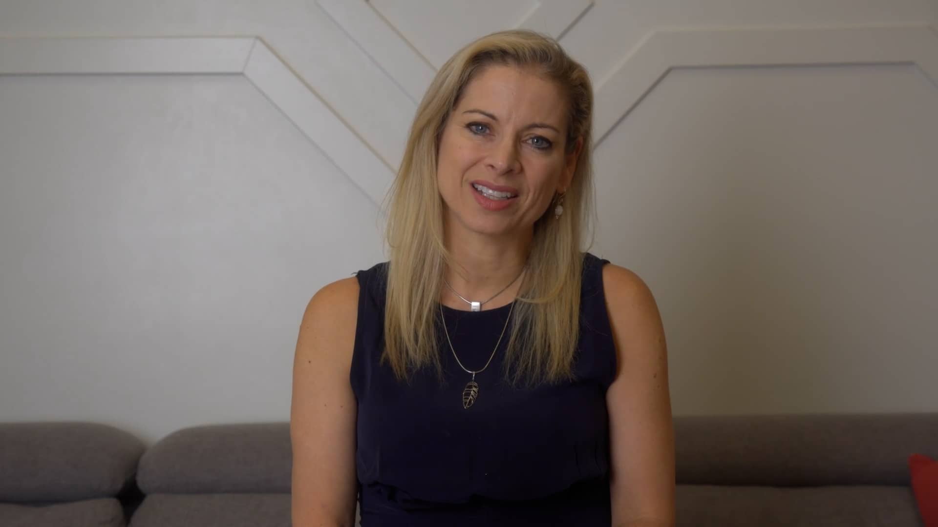 Free Falling TIFF video pitch Jilena Cori on Vimeo