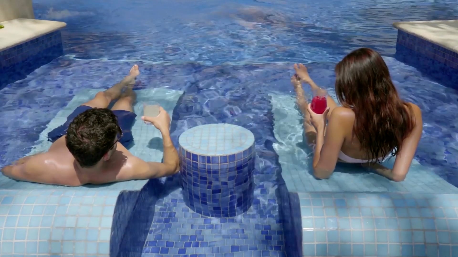 Hayward Pools on Vimeo