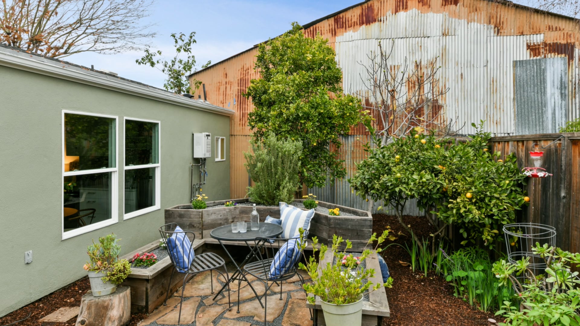 958 39th Street, Oakland - Presented by: Tracy Maddox on Vimeo