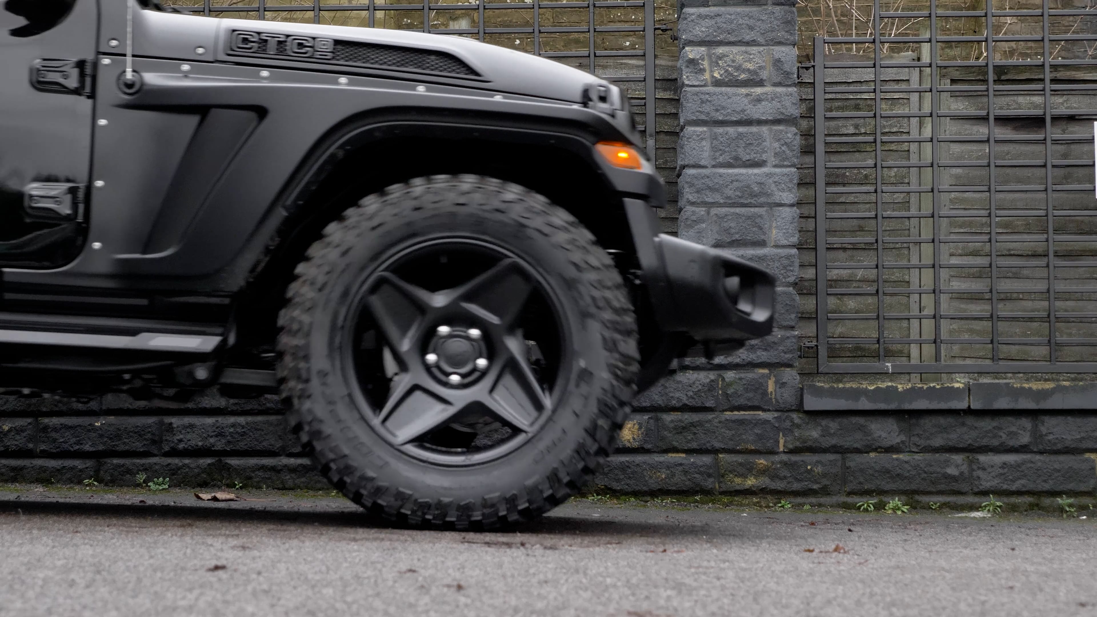 Jeep Wrangler JL Light up side steps on Vimeo