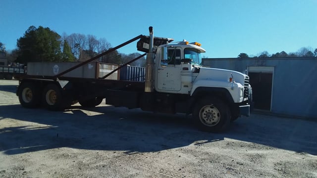 2000 MACK RD VIN: 1M2P267C7YM051622 T/A ROLL OFF TRUCK - Jeff Martin ...