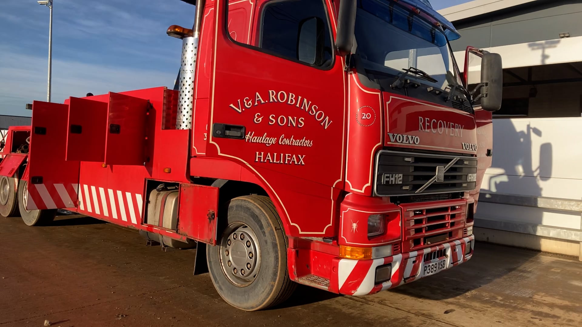 Volvo FH12 6x2 Midlift Heavy Recovery Lorry-Leeds Jan 22 on Vimeo