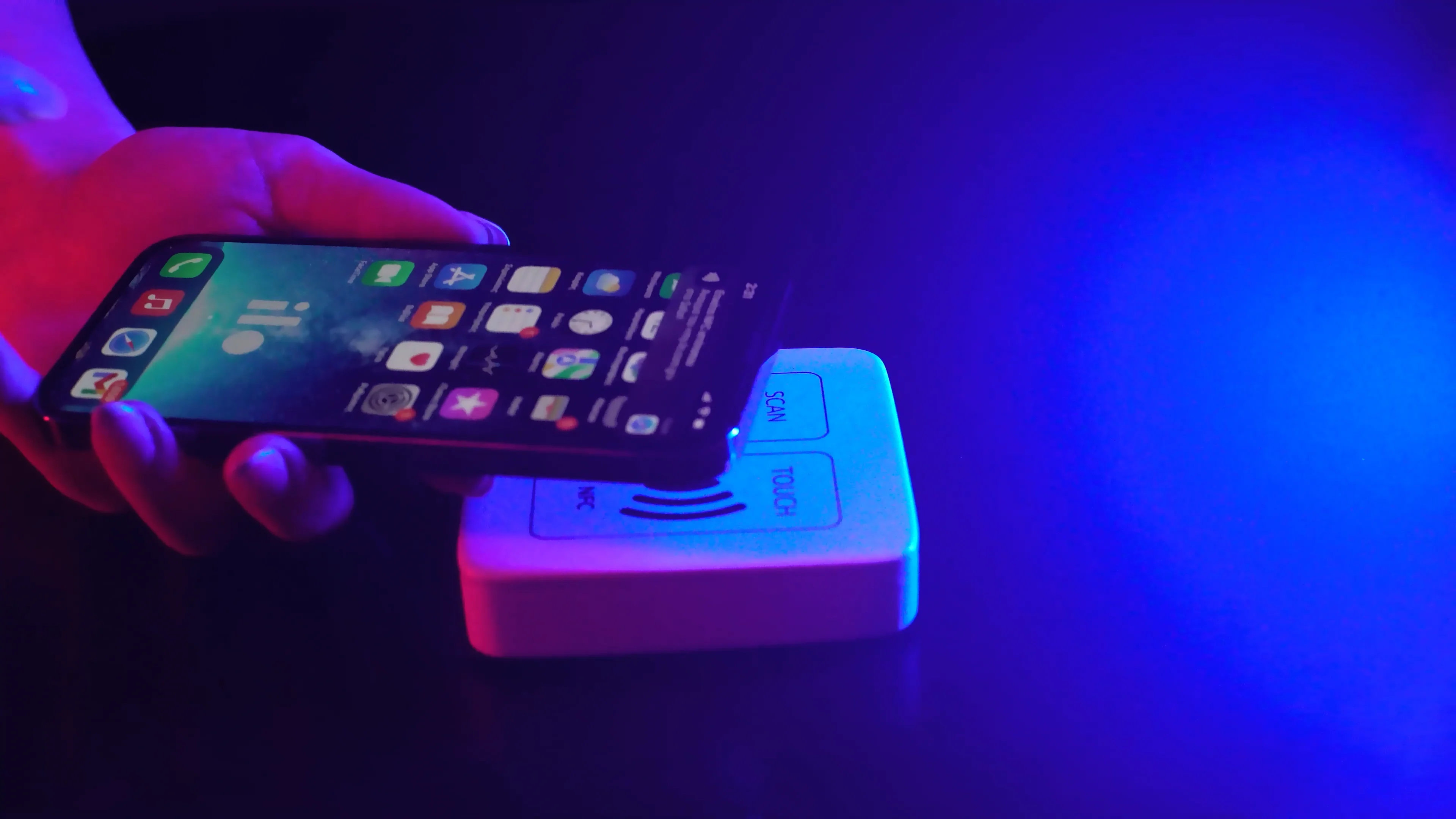 Ilo box slider on Vimeo