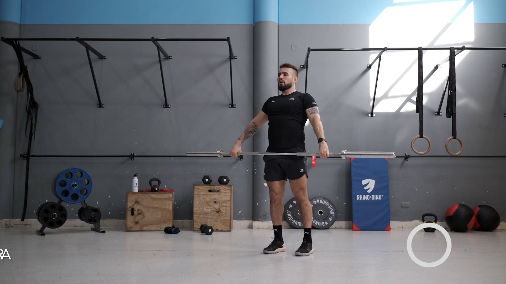 Hang Power Snatch en una pierna con barra on Vimeo