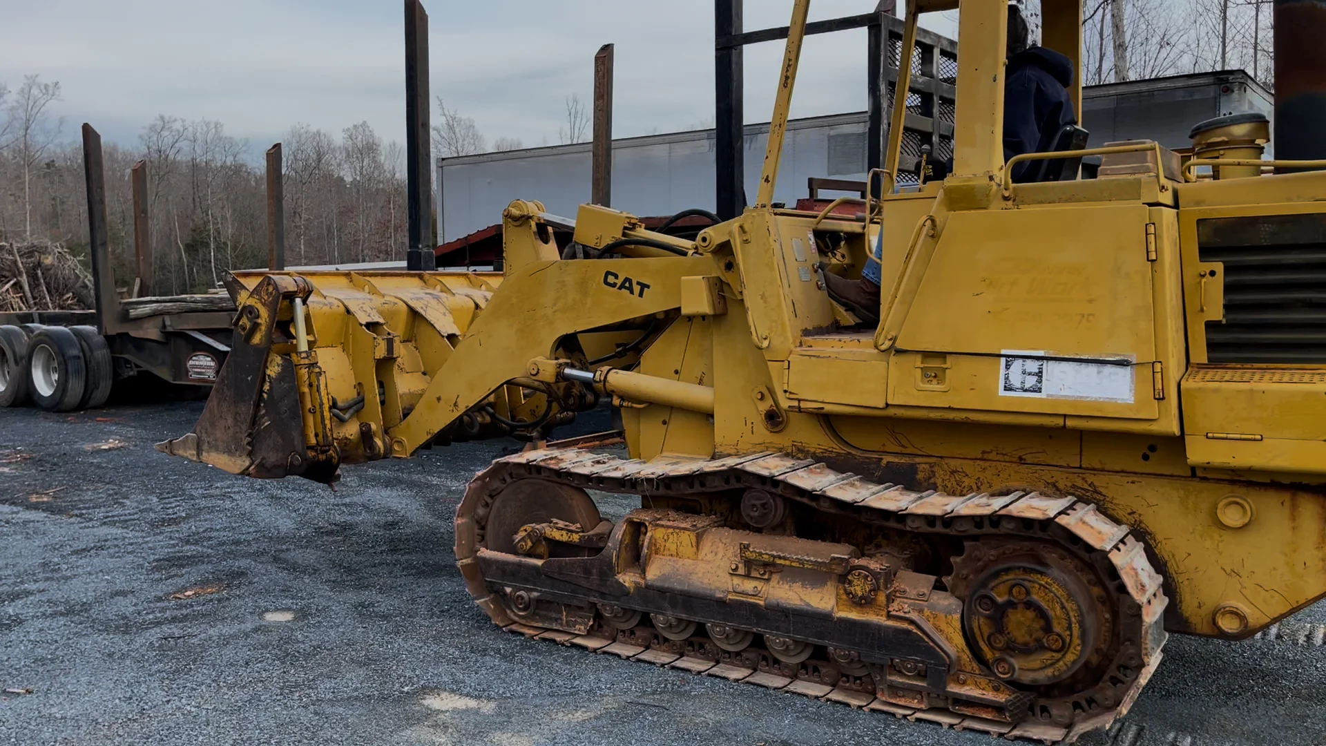 Cat 932 loader on Vimeo