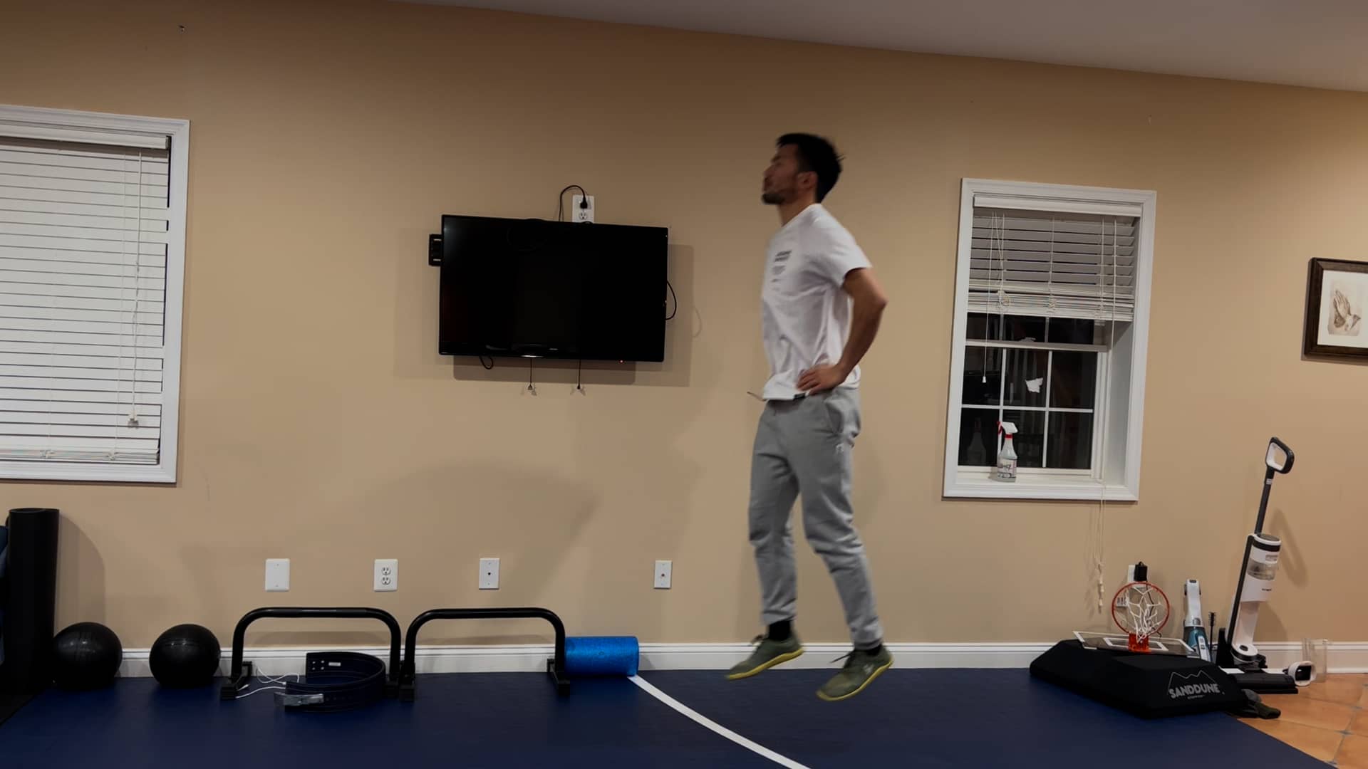 Split Stance Leaps on Vimeo