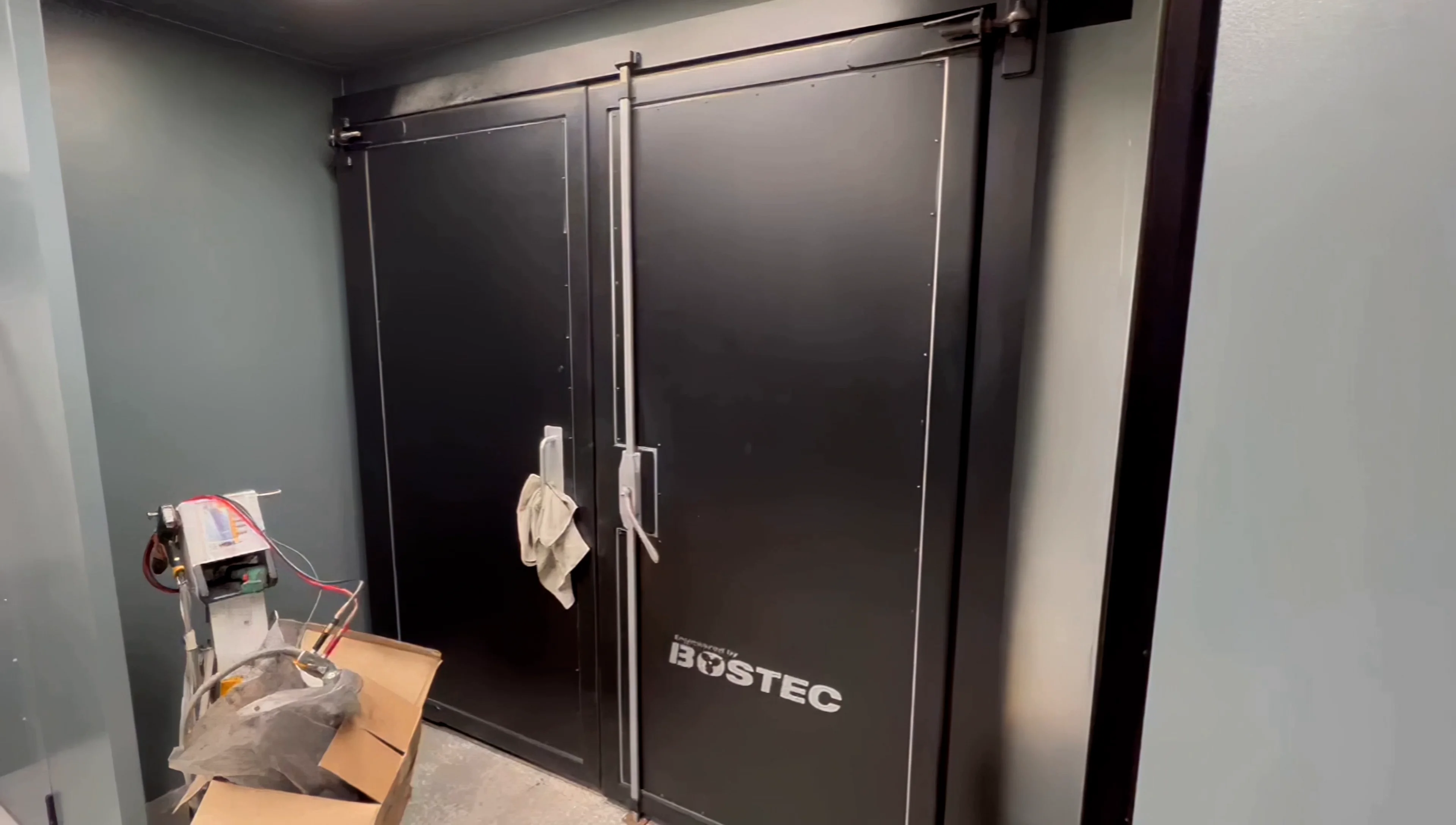 Bostec Spray Booth on Vimeo