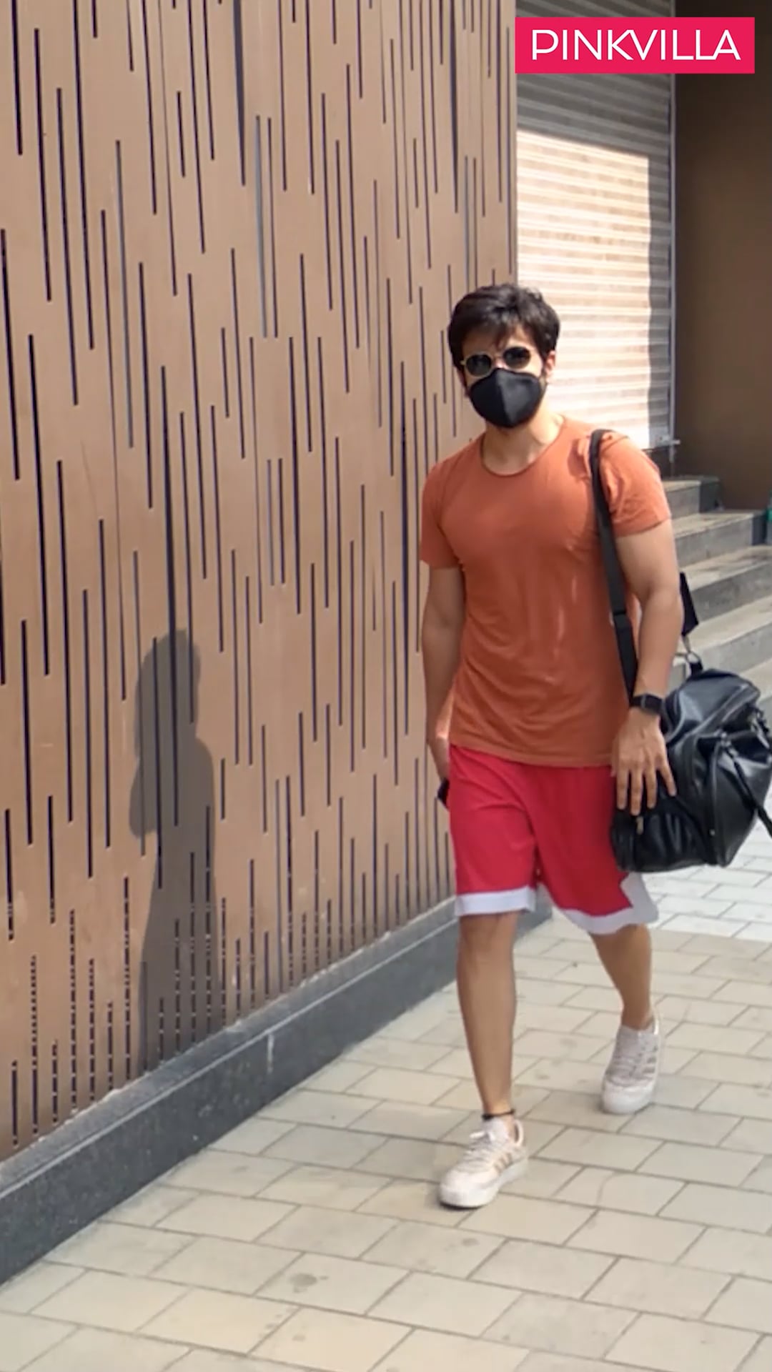 AAYUSH MEHRA SPOTTED AT LAXMI GYM FOR WORKOUT SESSION on Vimeo