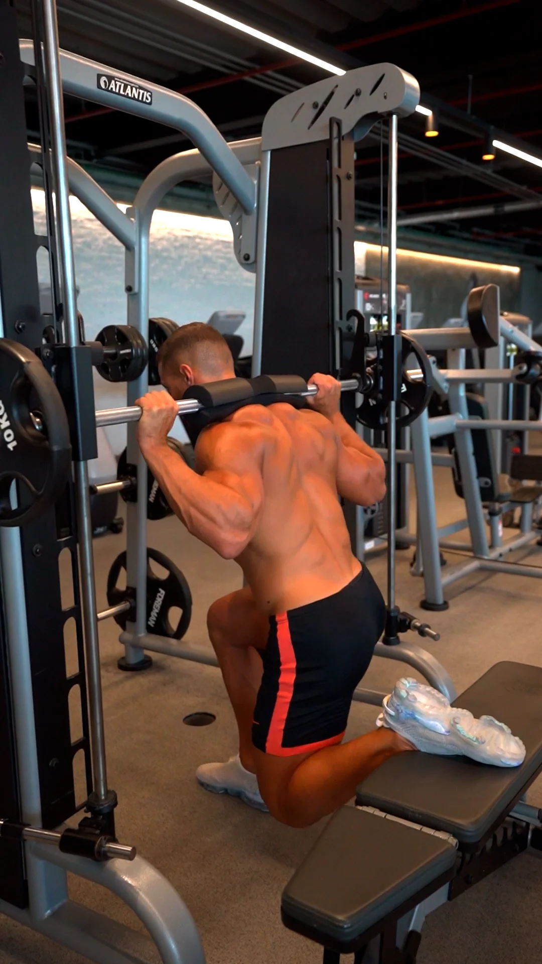 96 Smith Machine Bulgarian Split Squat on Vimeo