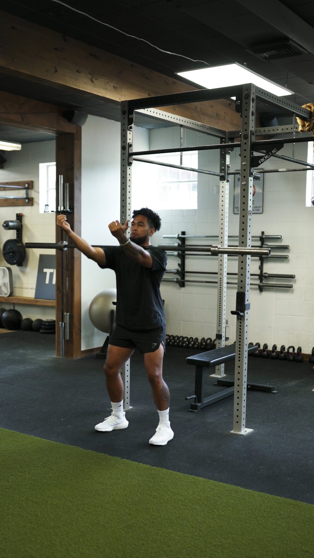 Hands Free Front Squat 1 on Vimeo