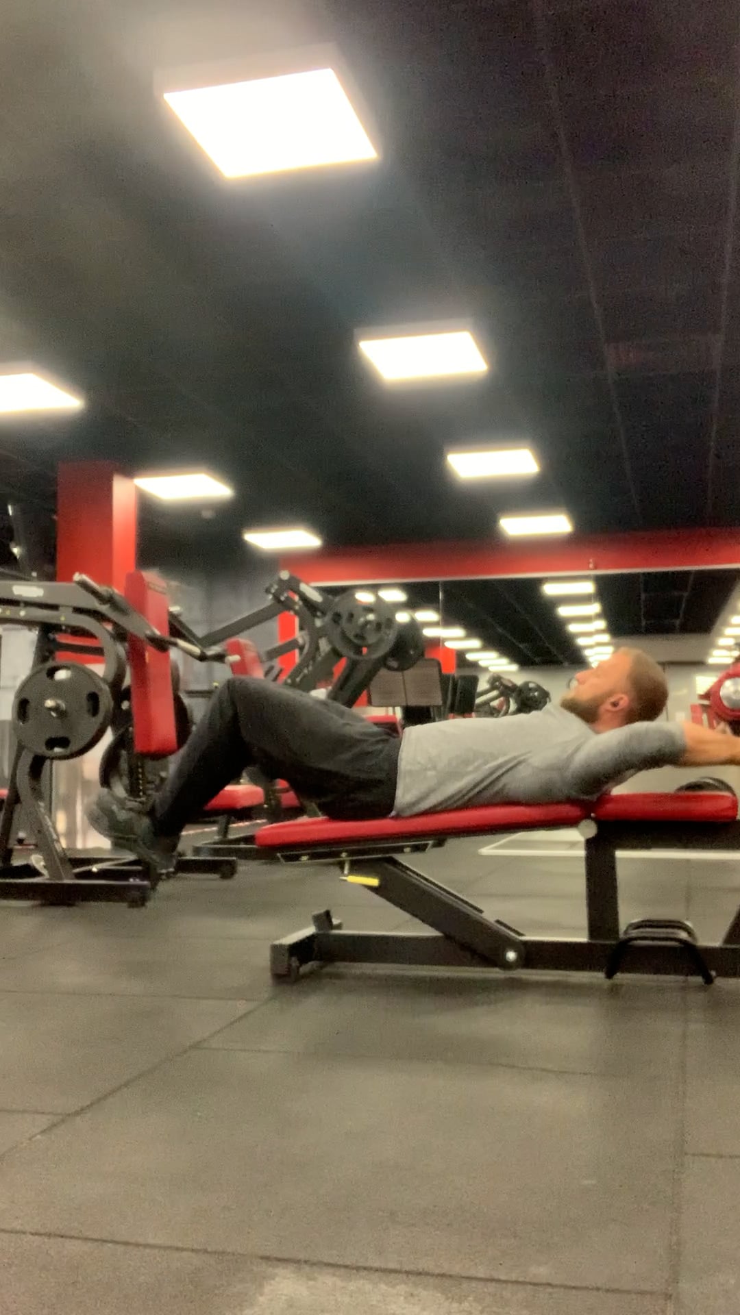 Reverse Crunch - straight leg eccentric on Vimeo