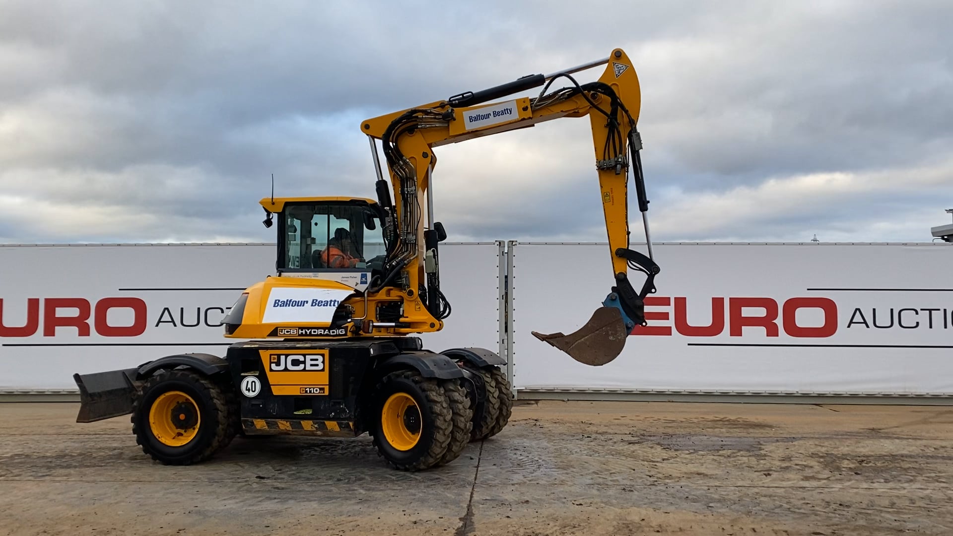LOT # 2997 -- 2017 JCB Hydradig 110WT on Vimeo