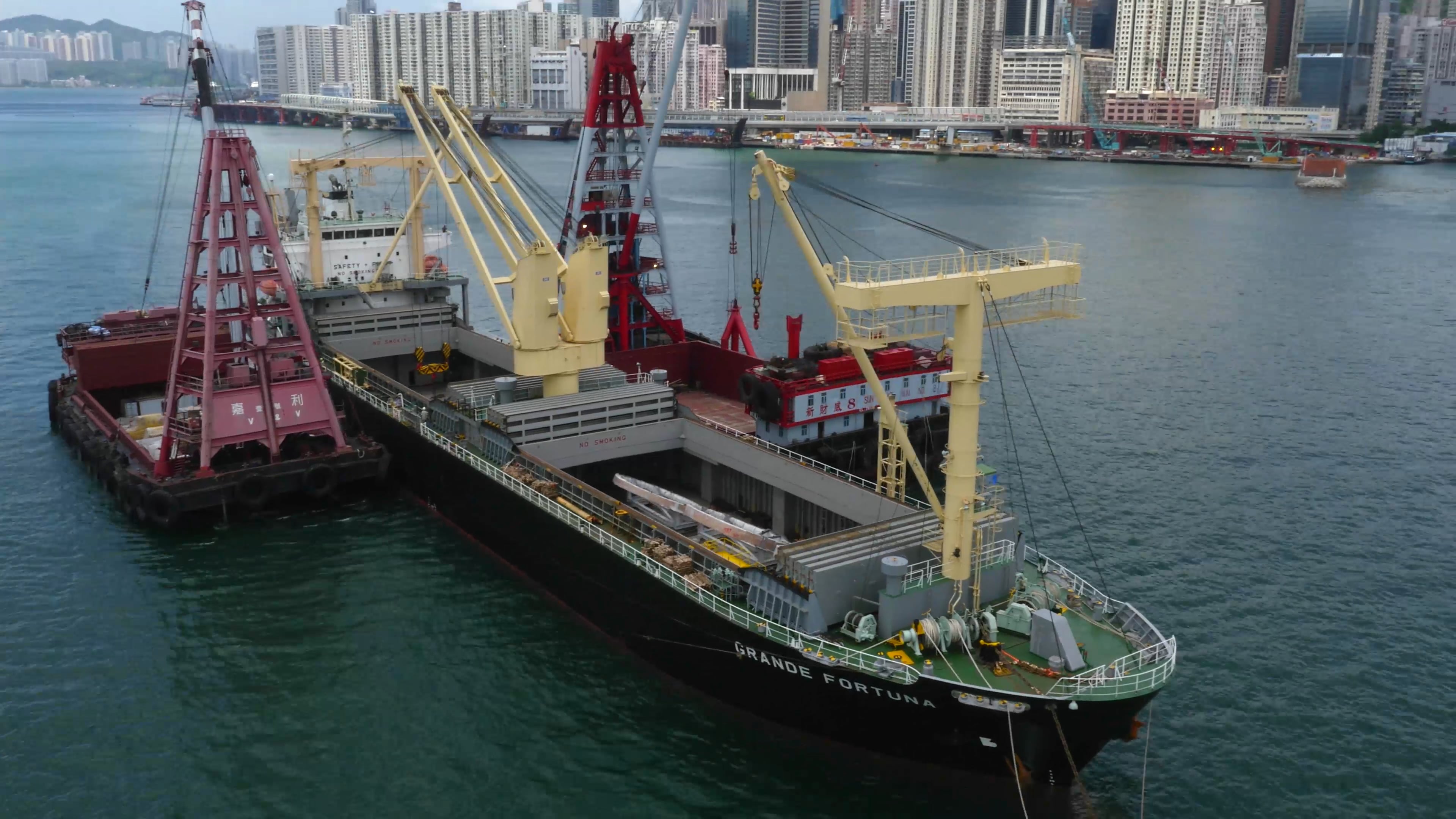 Transport of the biggest TBM in Hong Kong