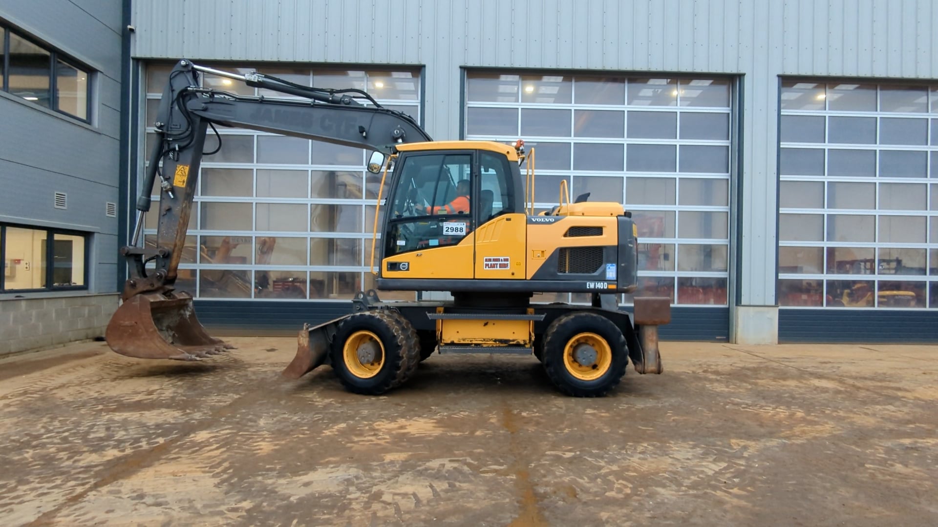 LOT # 2988 -- 2014 Volvo EW140D on Vimeo