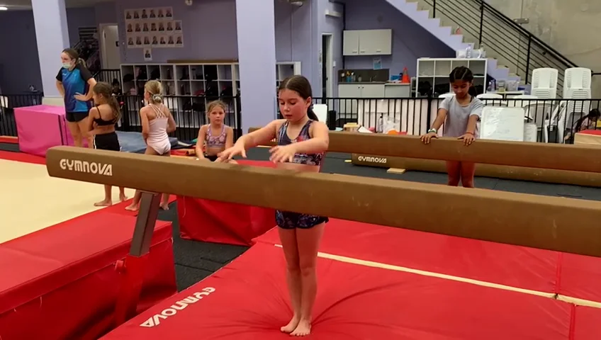 beam mount swing to squat on Vimeo
