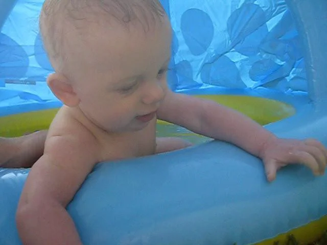 Outdoor Bath on Vimeo